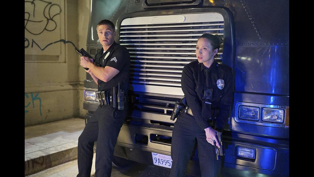 ザ・ルーキー 40歳の新米ポリス！？ 第03話／吹替 | 海外・アジアドラマの動画配信はTELASA(テラサ)-見逃し配信＆動画が見放題