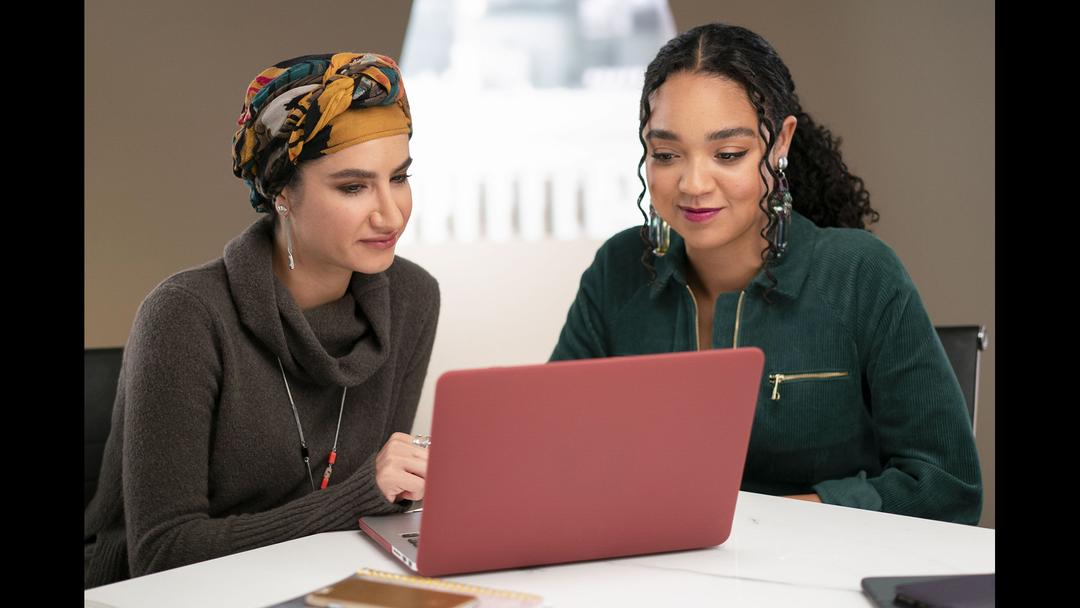 NY ガールズ・ダイアリー 大胆不敵な私たち シーズン4 第08話／吹替 | 海外・アジアドラマの動画配信はTELASA(テラサ)-見逃し配信＆動画が見放題