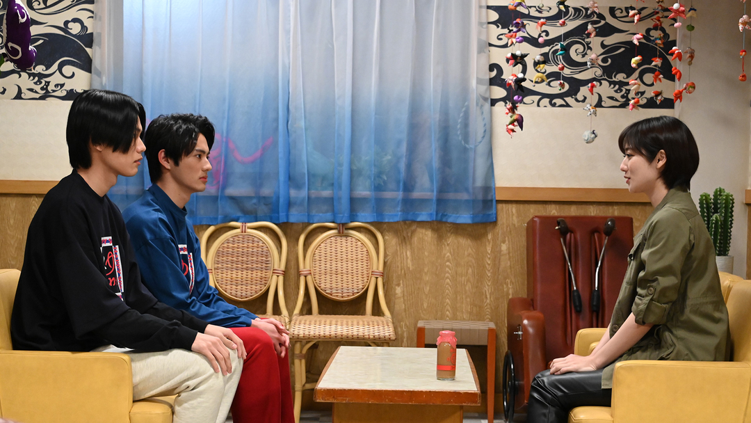 仮面ライダーリバイス 第19話 | キッズ・特撮の動画配信はTELASA(テラサ)-見逃し配信＆動画が見放題